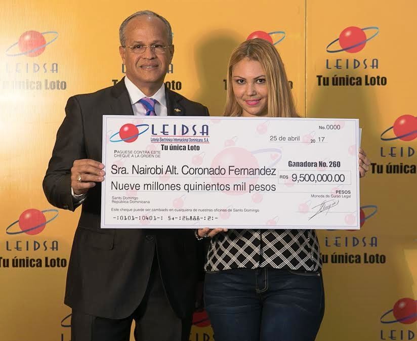 Presentan en Santiago ganadora de RD$9.5 millones en la Loto – El Nuevo ...