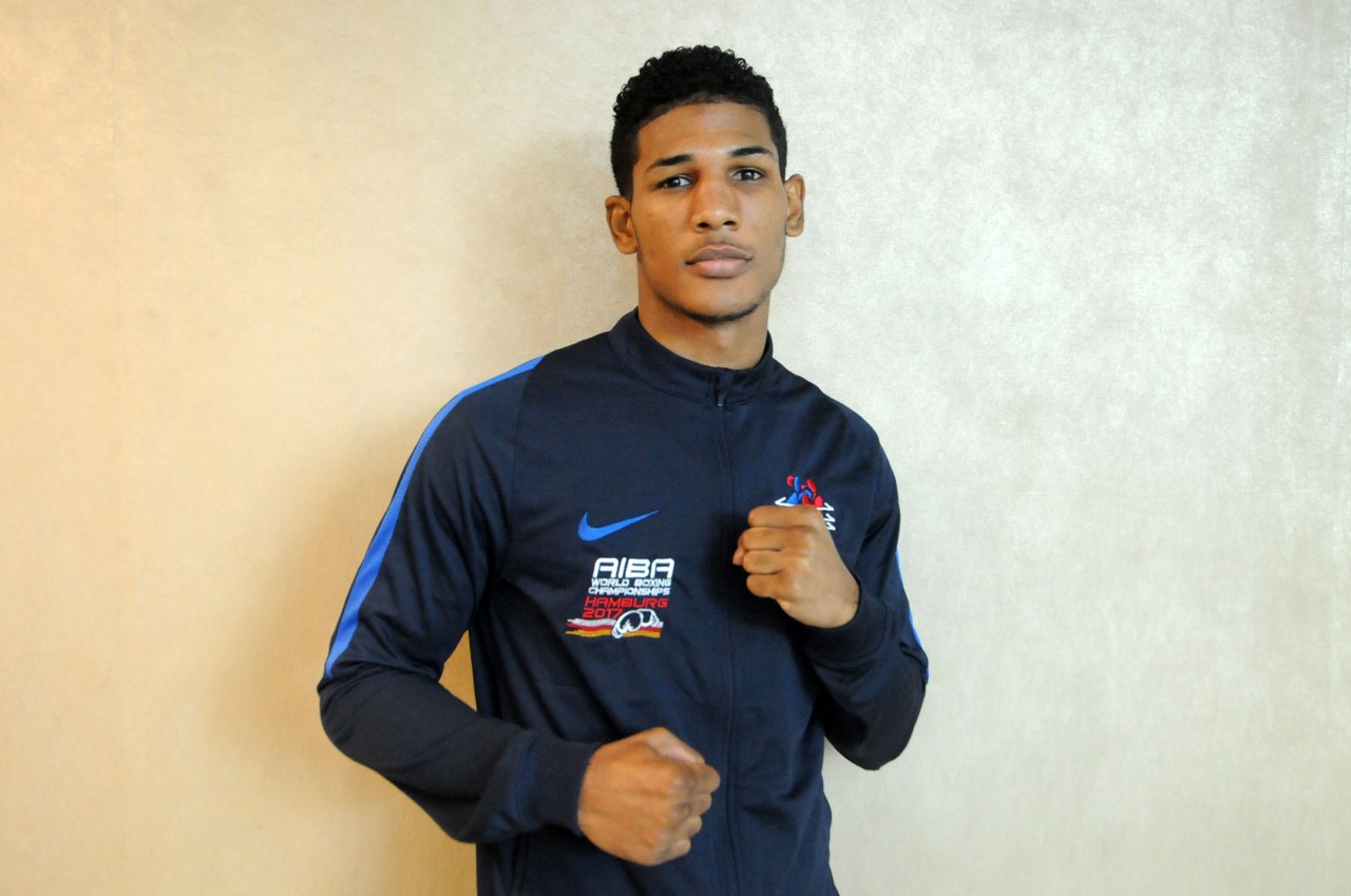 Elvis Rodríguez avanza a los cuartos de final en Mundial de Boxeo – El ...