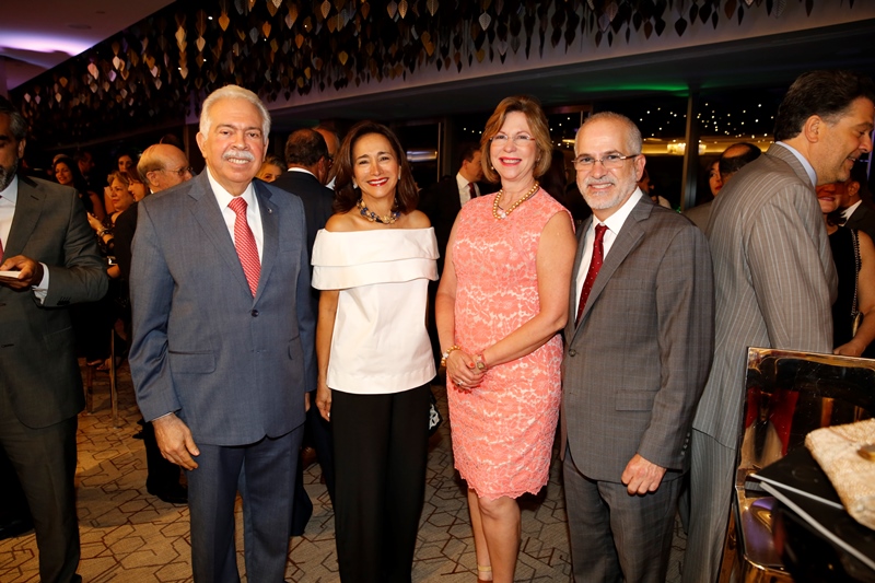 Banco BHD León presentó su nuevo modelo de negocio UNIQUE – El Nuevo ...