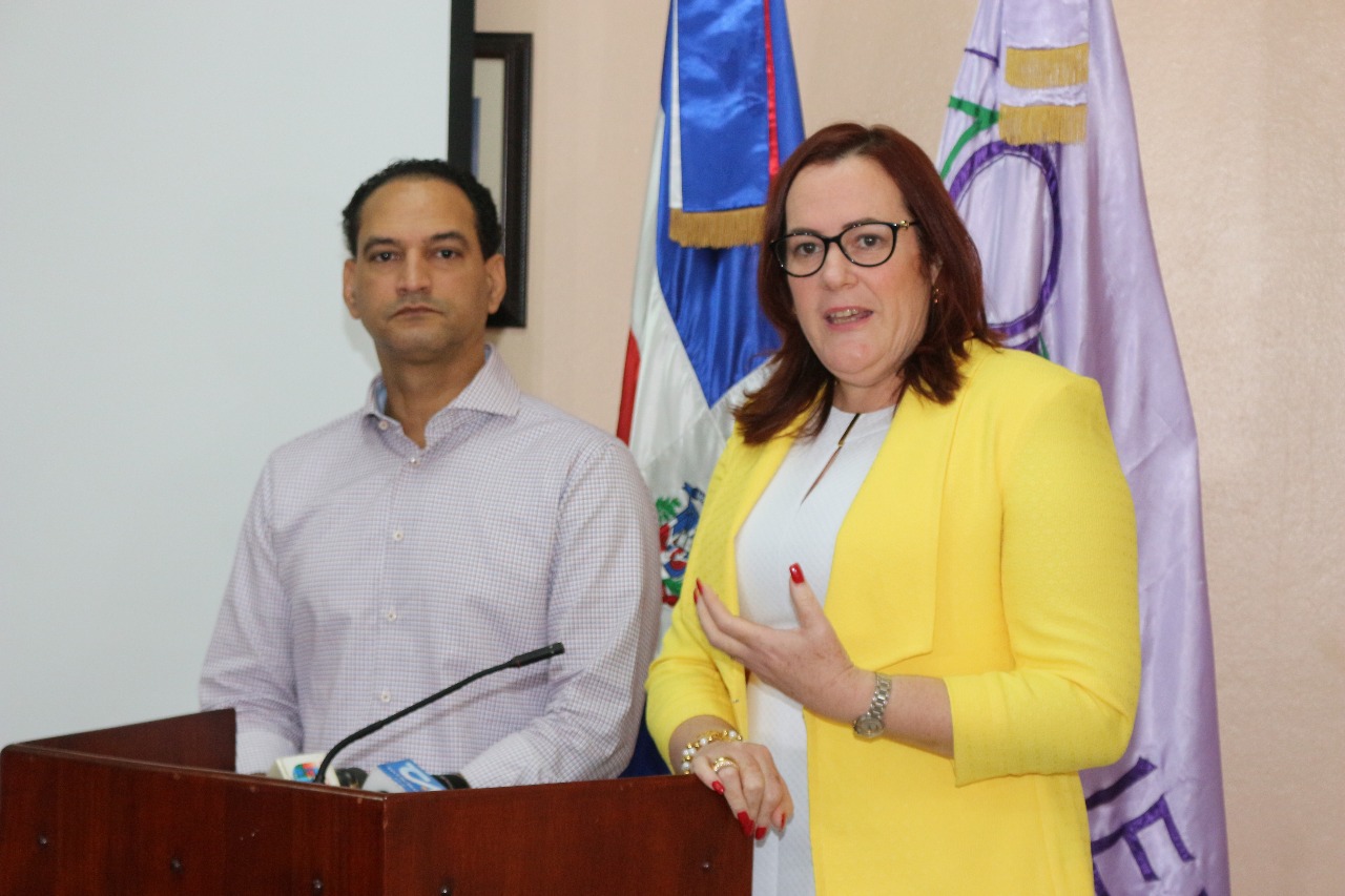 Janet Camilo: Botón de Pánico debe ser tratado y valorado por actores ...