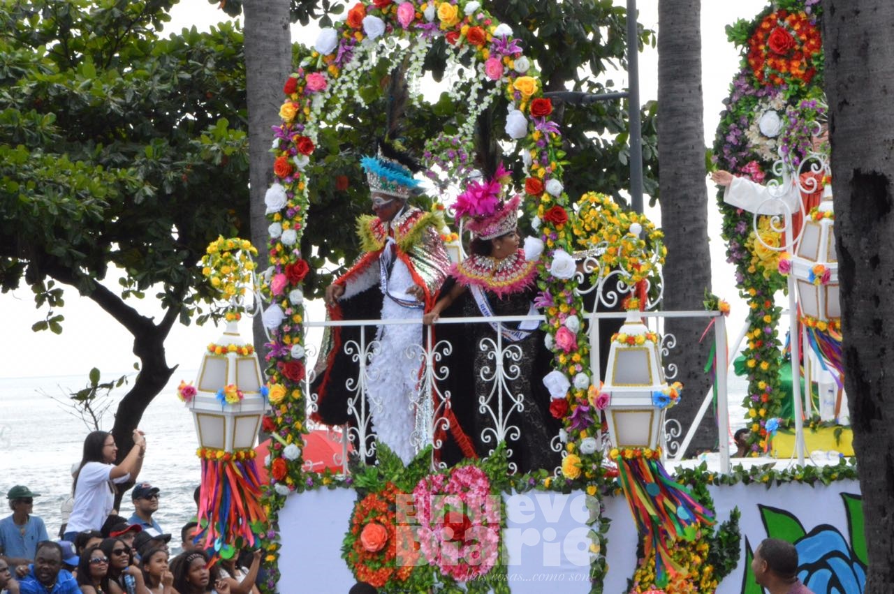 Miles celebran el Desfile Nacional de Carnaval en el malecón de la ...
