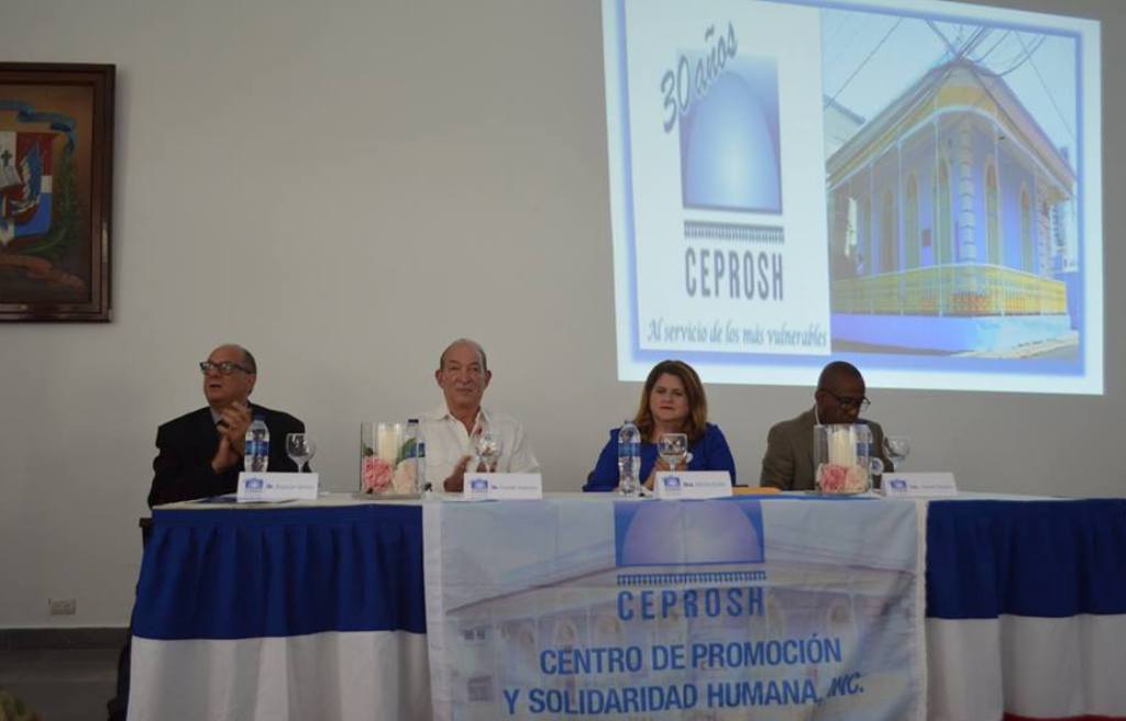 Realizan panel sobre 30 años de evolución de VIH/SIDA en RD – El Nuevo ...