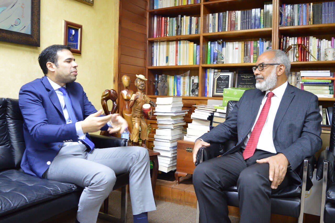 Roberto Ángel no descarta participación en política para puesto ...