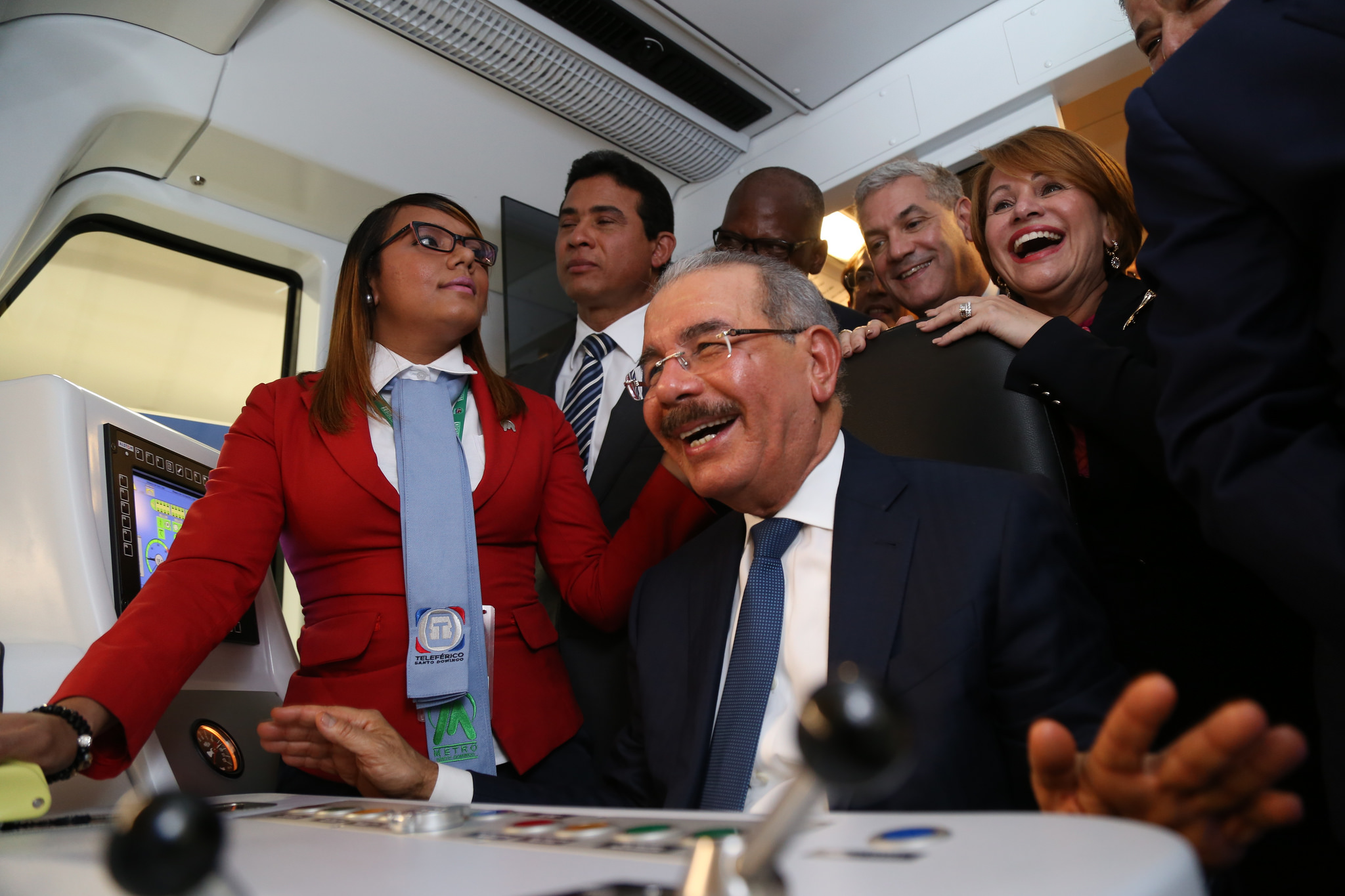 Danilo Medina inaugura la línea 2B del Metro de Santo Domingo – El ...
