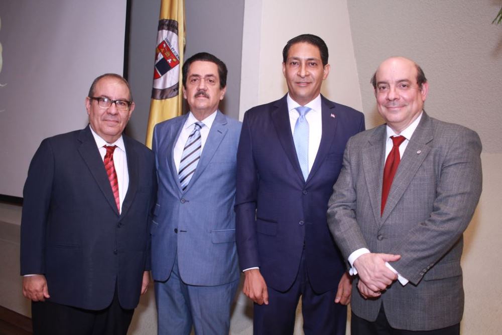 Iván Gatón presenta libro y expresa preocupación por el futuro de la ...