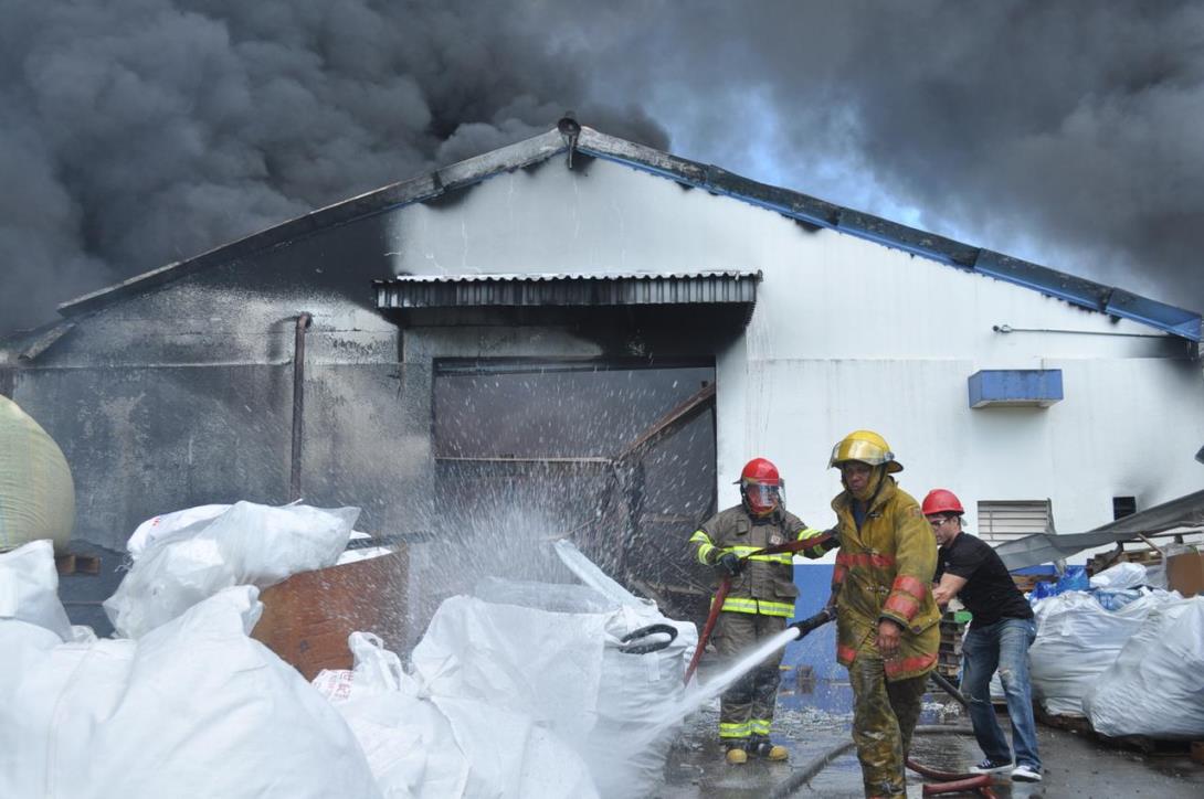 Empresa PolyPlas lamenta tragedia tras explosión en sus instalaciones ...