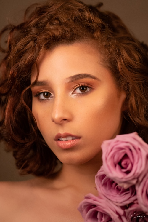 (VÍDEO) Merlis Camilo va de «Mil años luz» a «Me enamoré» – El Nuevo ...