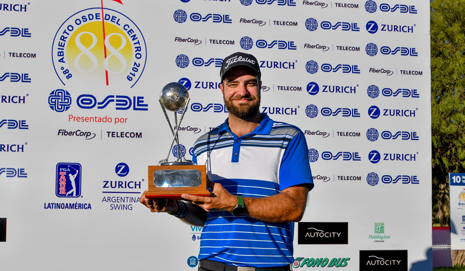 Tom Whitney triunfa en el Abierto OSDE del Centro