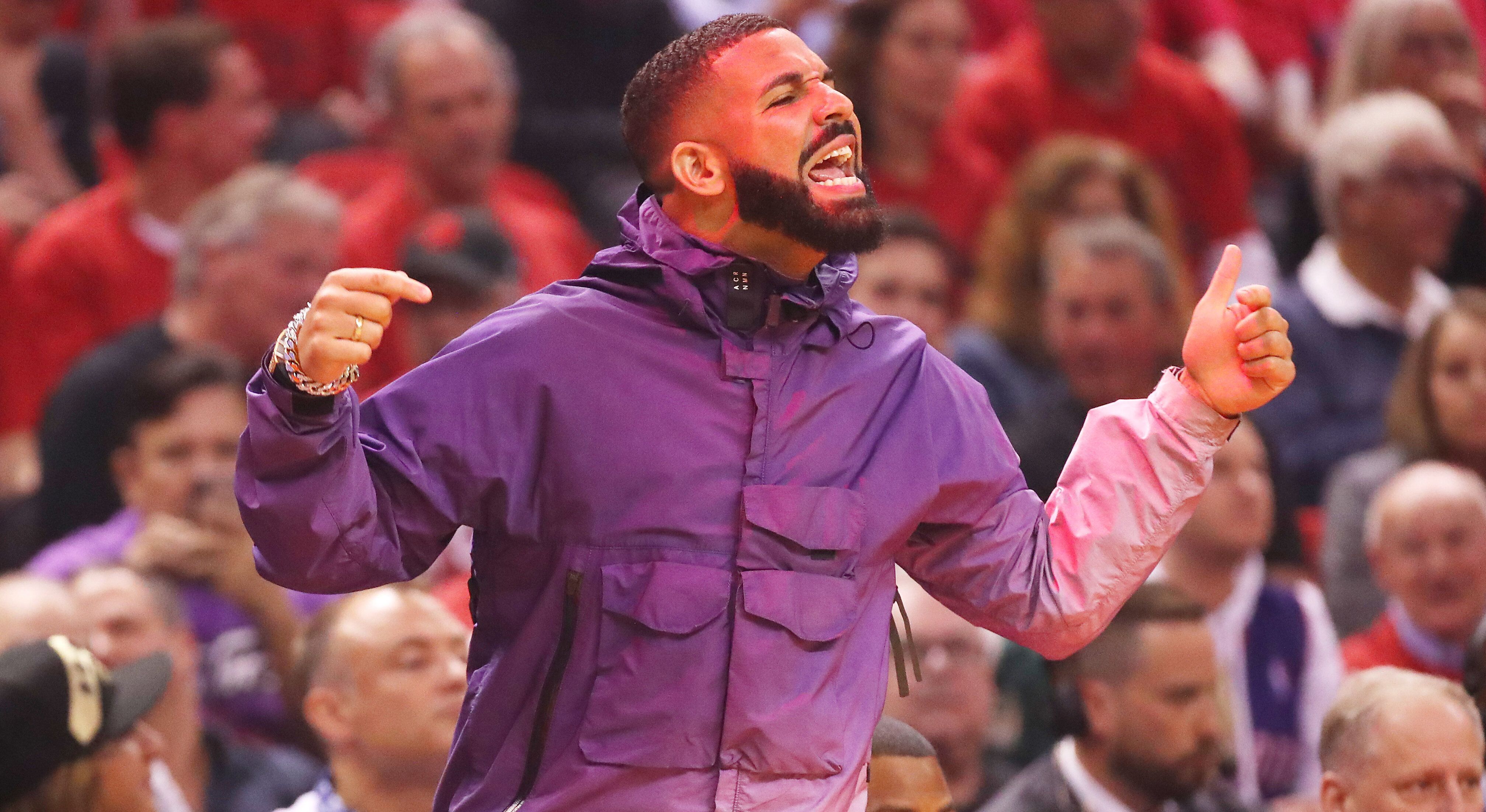 (VIDEO) Drake se convierte en el «trol» y dolor de cabeza de jugadores ...