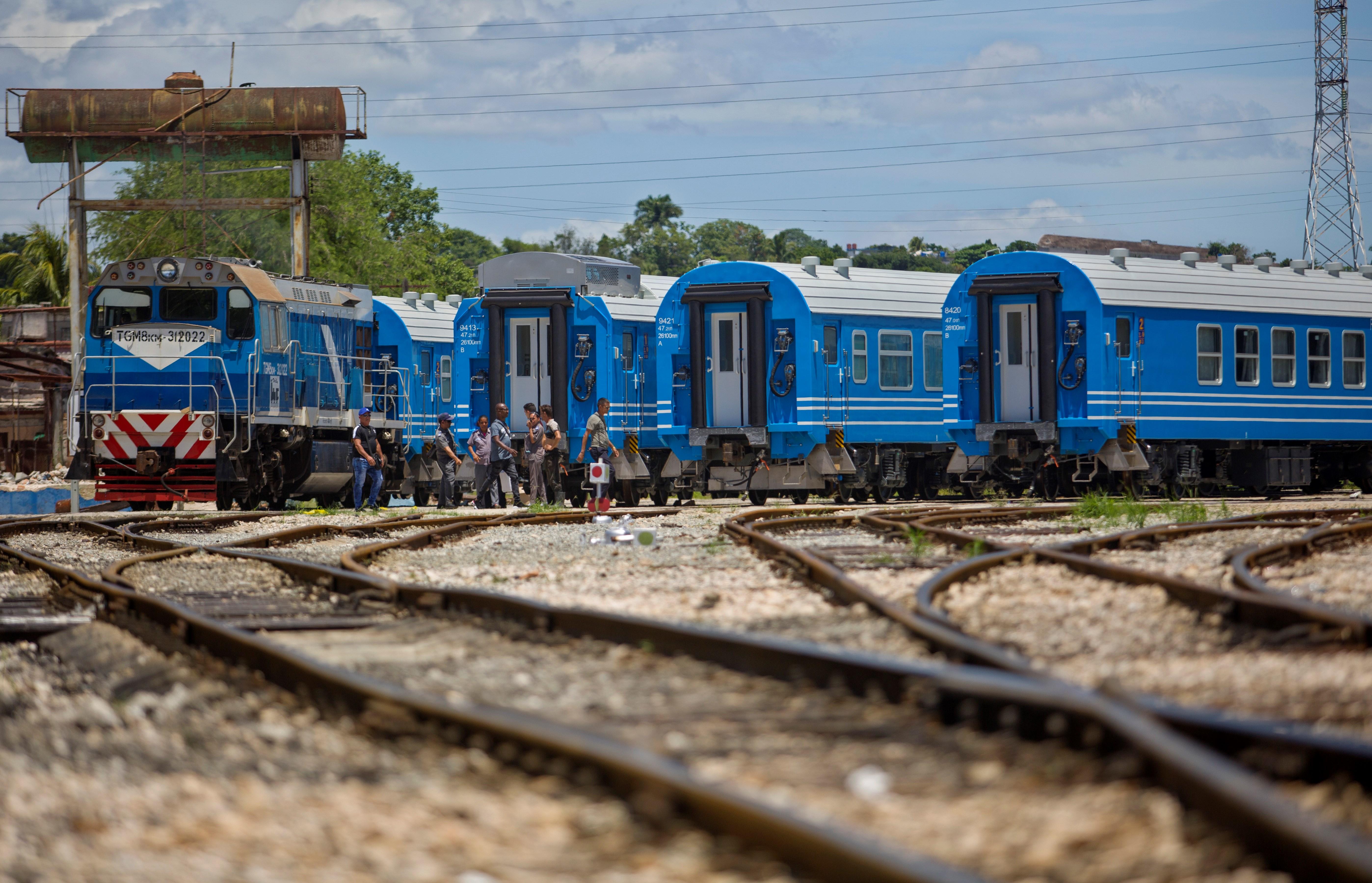 Comienzan a operar los nuevos trenes cubanos con vagones comprados a ...