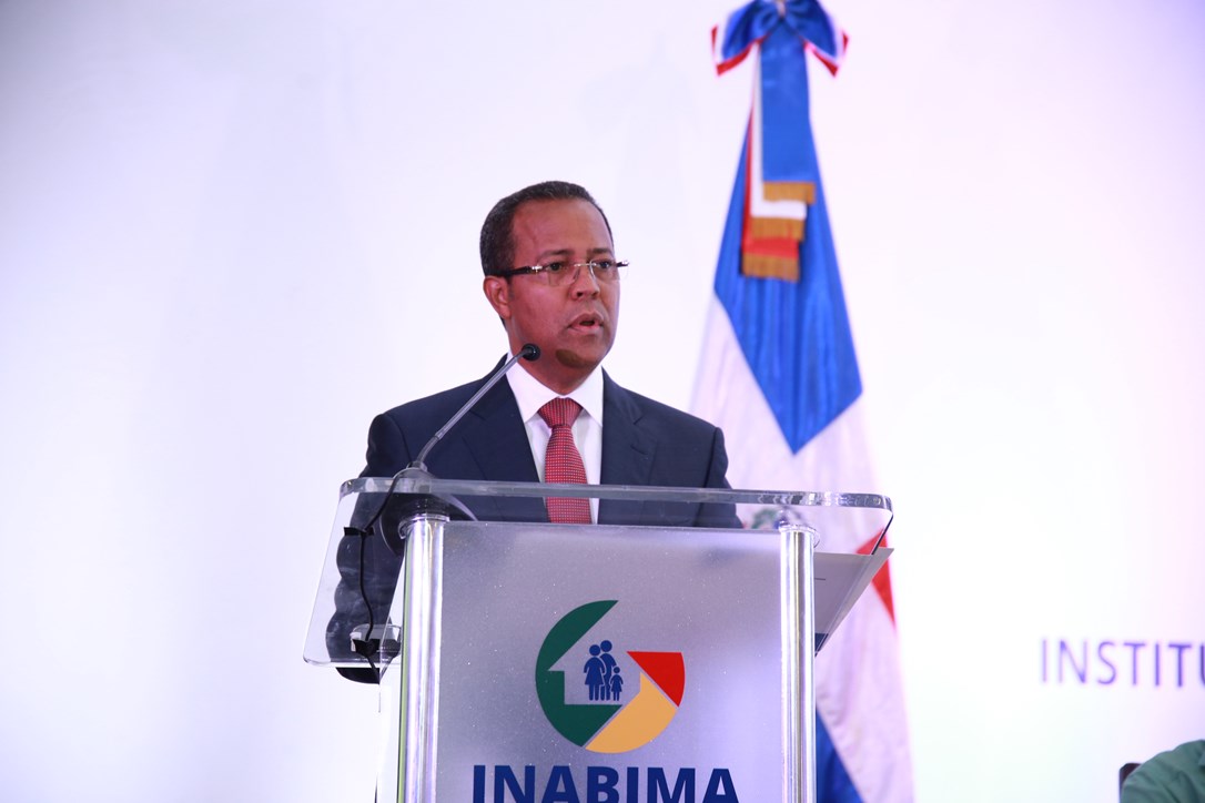 El INABIMA entrega 600 millones de pesos a 1,000 maestros jubilados ...