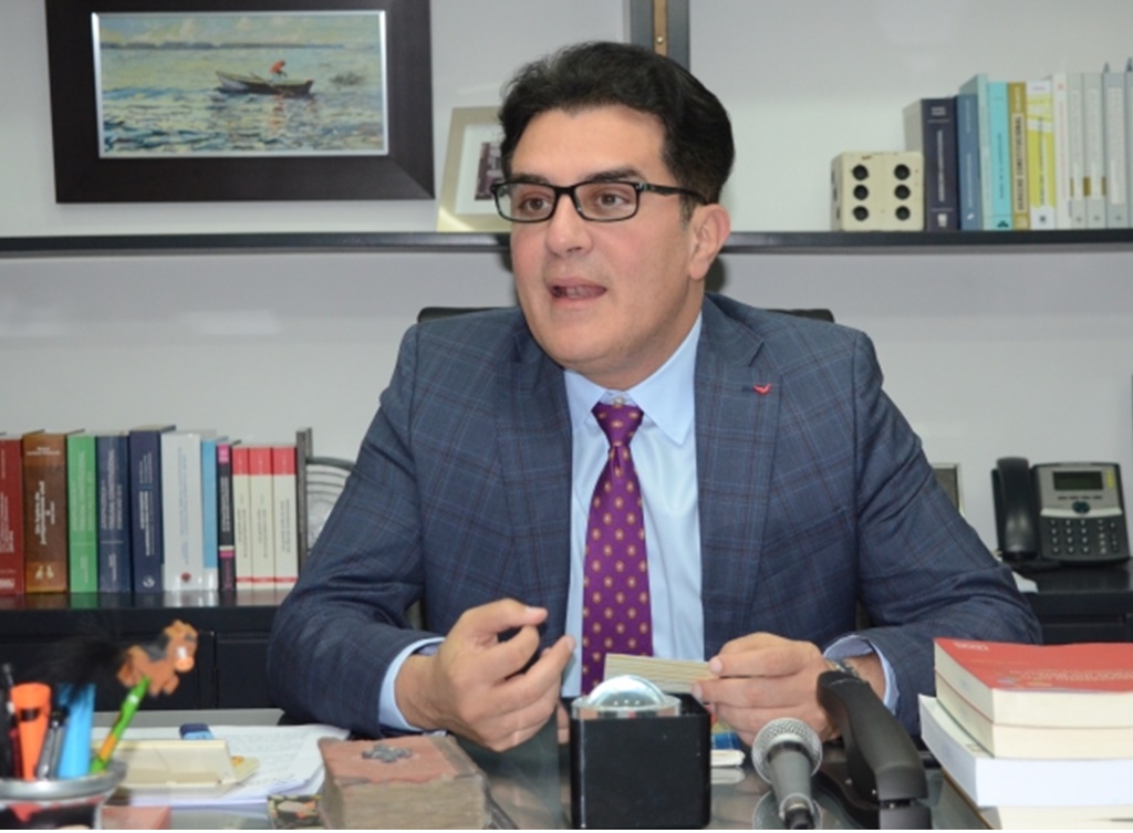 Julio Cury dice Asamblea Revisora haría justicia si abroga transitorio ...