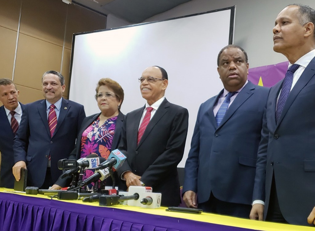 Cerca de 7 mil se inscriben en el PLD para nivel congresual y municipal ...