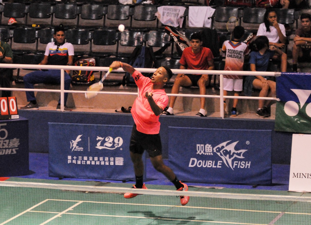 César Brito triunfa en segunda jornada Santo Domingo Open de Bádminton