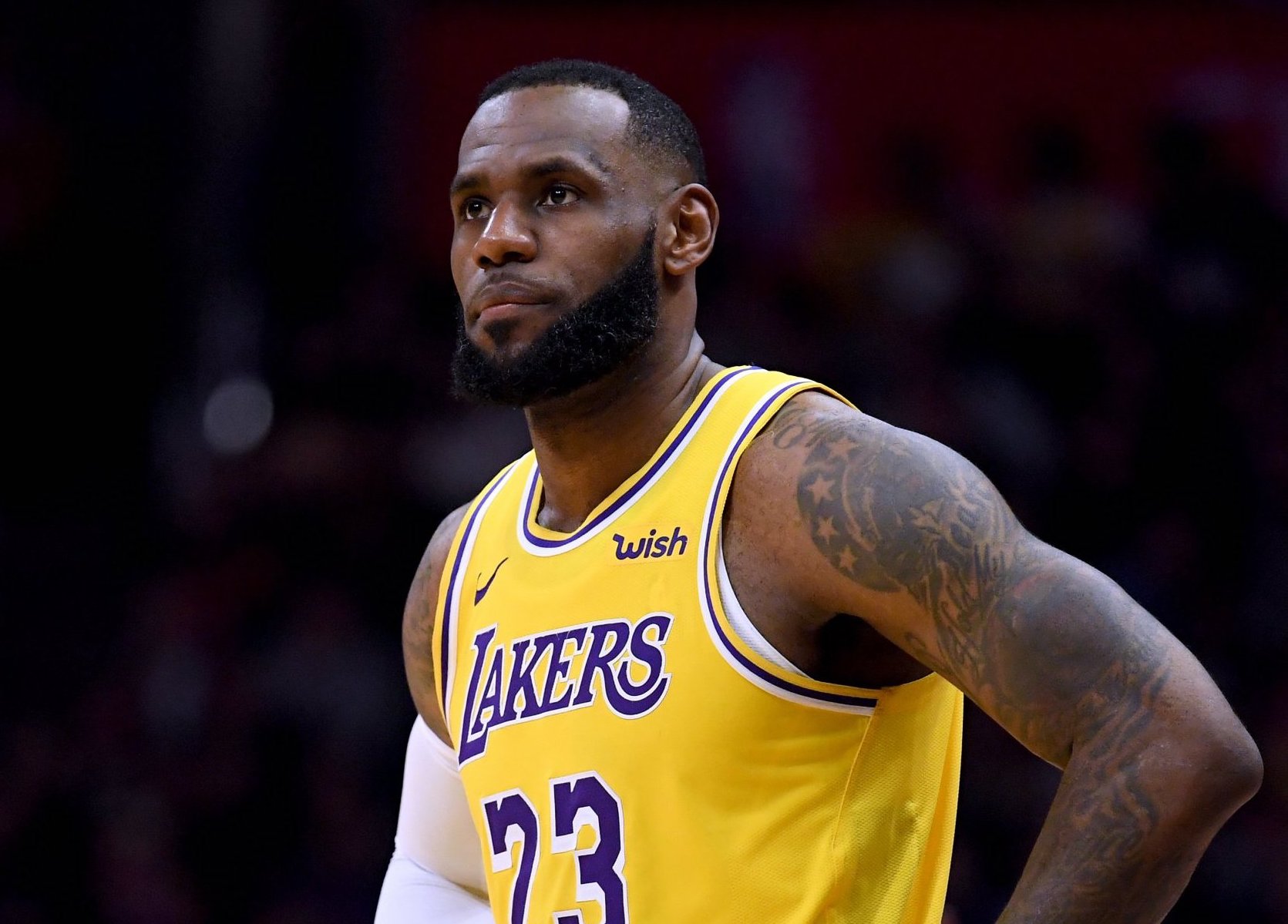 Malone: “LeBron no tiene la mentalidad asesina de Jordan” – El Nuevo ...