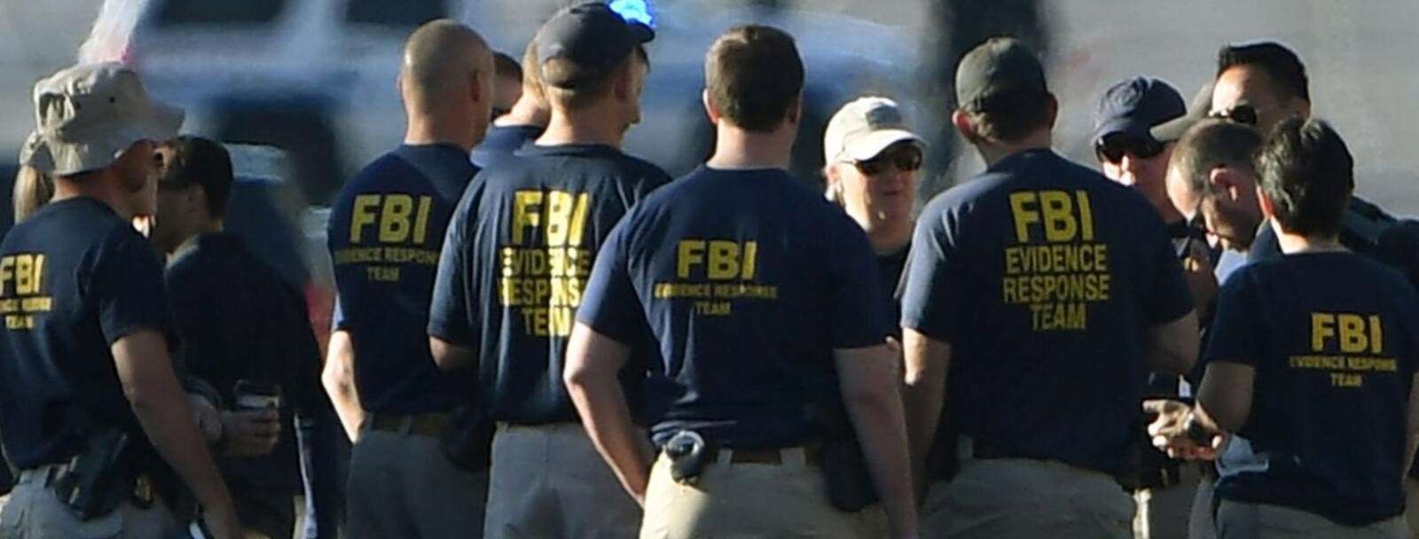 El FBI da «máxima prioridad» a la muerte de Floyd a manos de la Policía ...