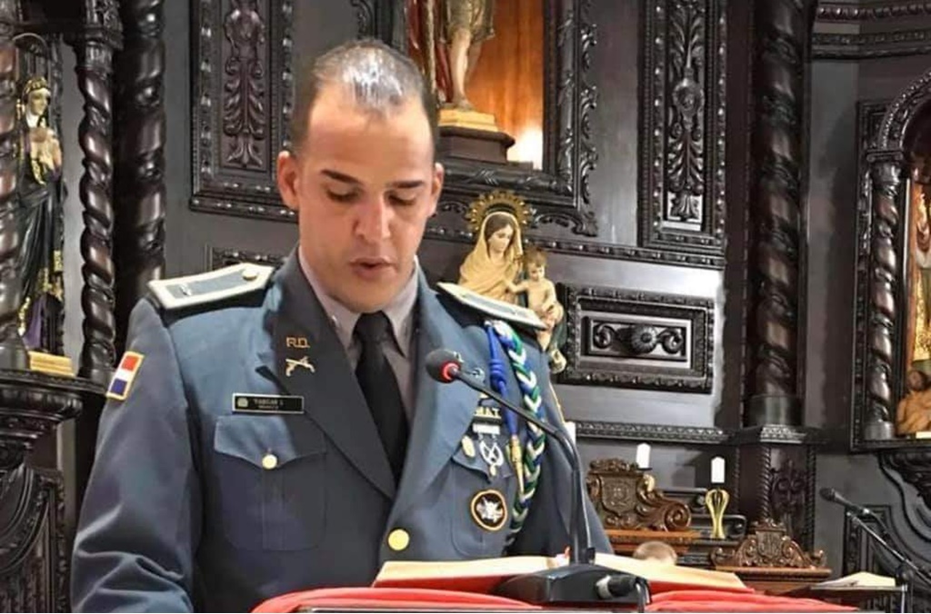 Ayuntamiento de Los Cacaos declara tres días de duelo por fallecimiento del teniente PN Jonathan ...