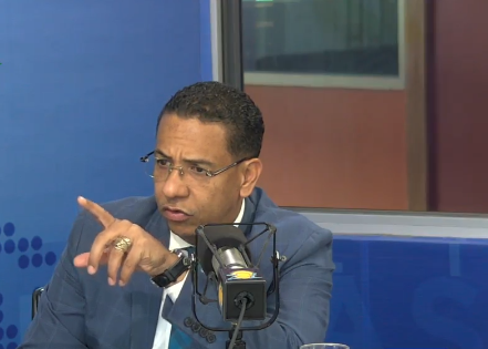 (VIDEO) Leonel juramenta al periodista Pedro Jiménez y su equipo en la ...
