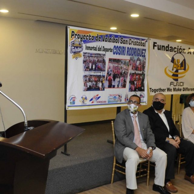 Cosiris Rodríguez lanza Proyecto de Voleibol San Cristóbal – El Nuevo ...