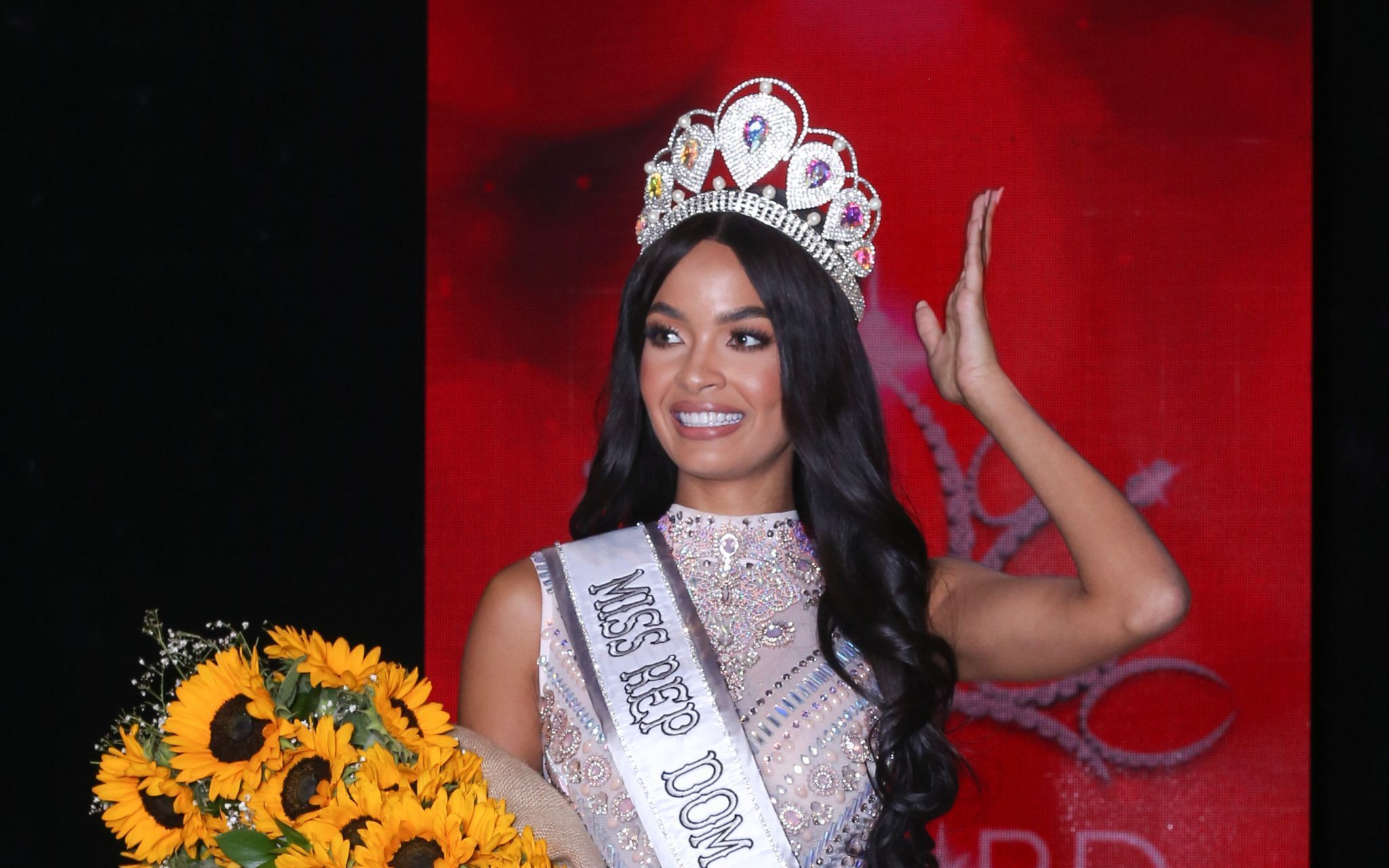 Kimberly Jiménez es coronada como Miss República Dominicana Universo ...