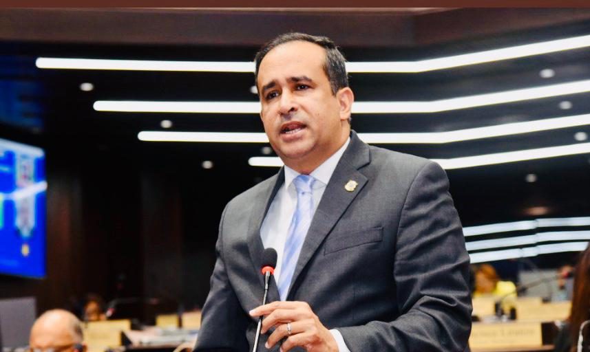 Víctor Suárez: "Lo único bueno de este Gobierno es que ha dado ...