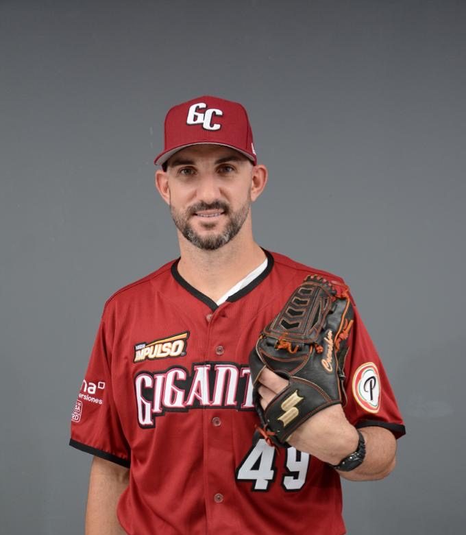 Lanzadores Dustin Crenshaw y Jim Fuller regresan con los Gigantes del ...