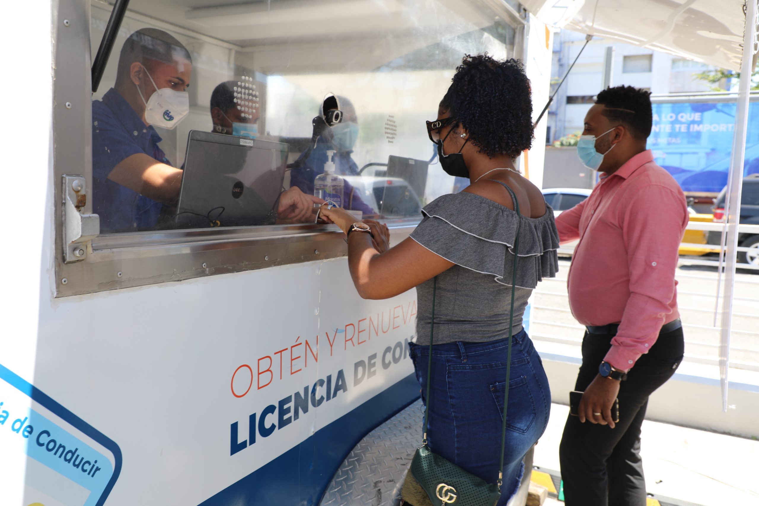 El Intrant informa que sigue su jornada de licencias de conducir en los ...