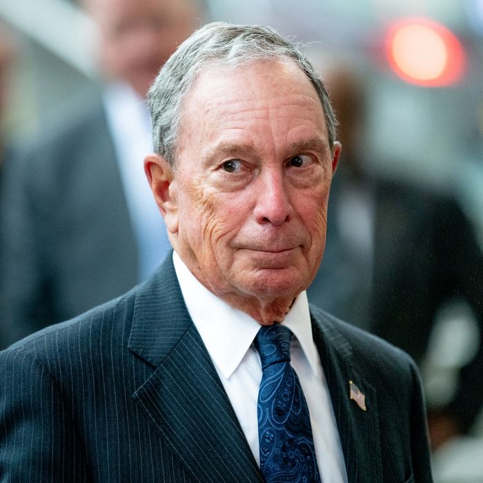 Mike Bloomberg exalcalde de New York felicita a Carolina Mejía por la ...
