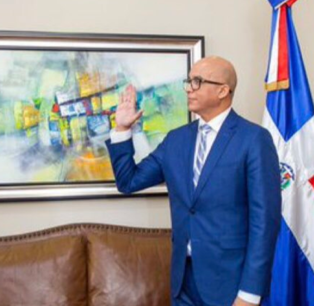 Homero Figueroa es juramentado por Paliza como director de estrategia y ...