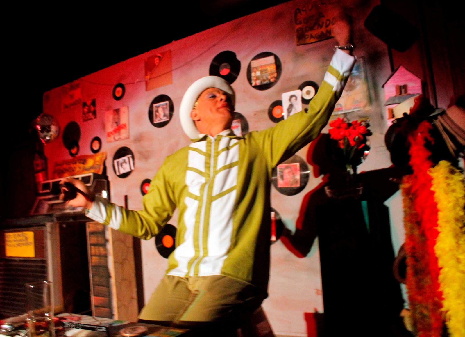 “Cambumbo” sube a escena este sábado en Chao Teatro – El Nuevo Diario ...