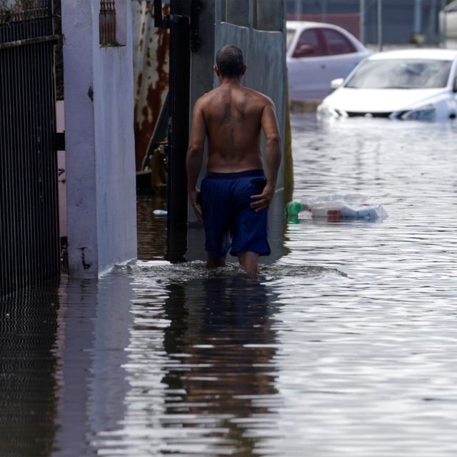 Las fuertes lluvias causan en Puerto Rico graves inundaciones y ...
