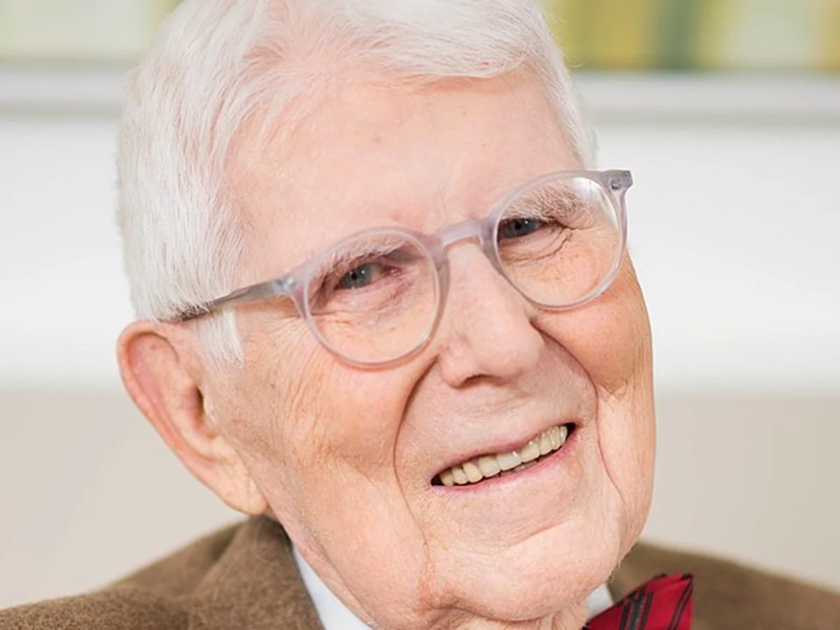 UASD reconoce aportes de extinto médico Aaron Beck a la psicología clínica