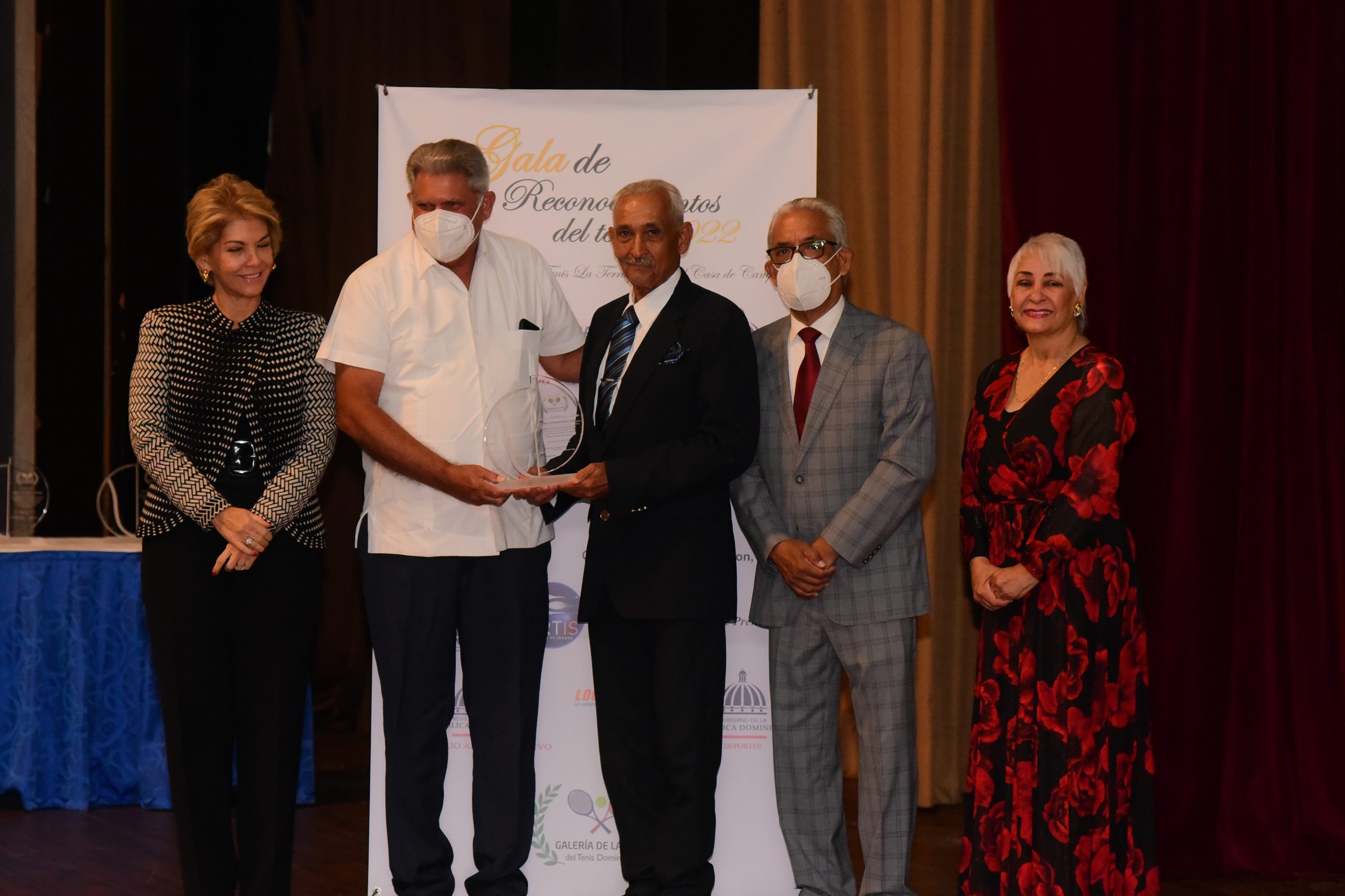 Gala del Tenis Dominicano rinde homenaje a siete exjugadores y ...