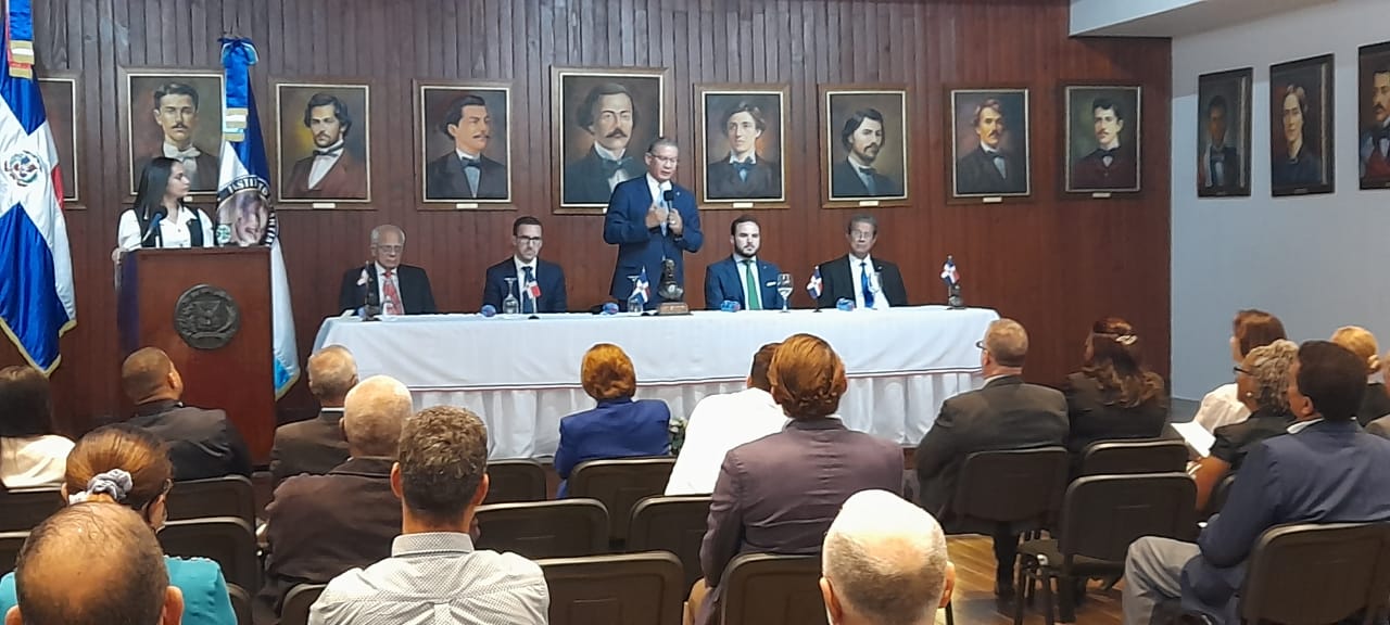 Instituto Duartiano inaugura plaza “Vejer de la Frontera”, municipio de ...