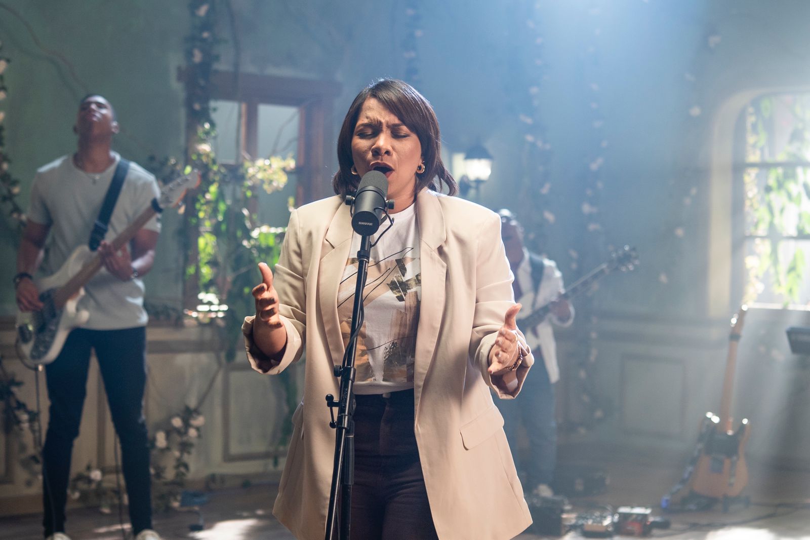 Hosanna al Rey es el nuevo corte musical y audiovisual de Raymi Marrero ...