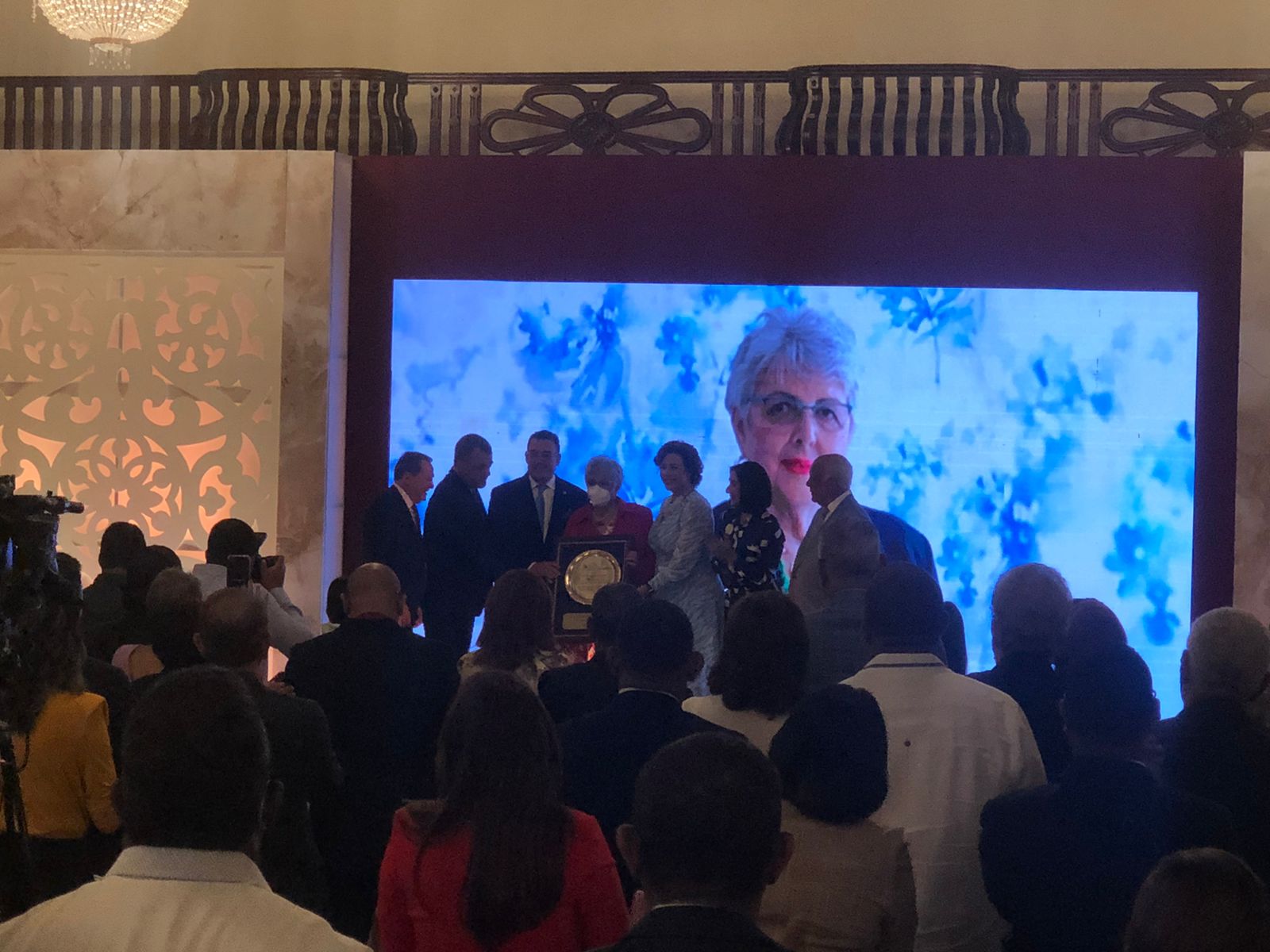 (VIDEO) Reconocen trayectoria de la emprendedora Daysi Castillo de ...