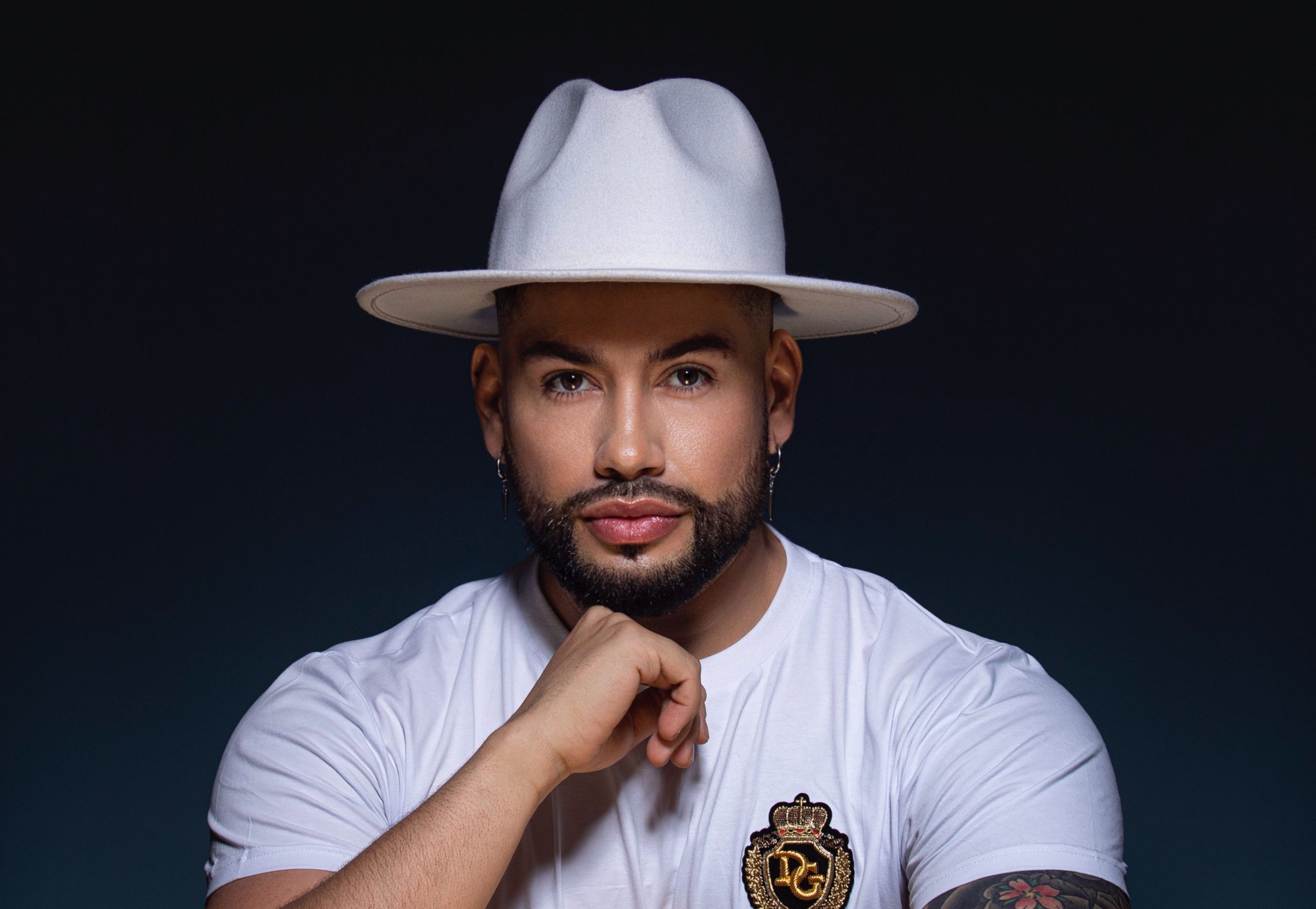 Bryan Bonilla el maquillista y estilista del certamen Miss Universo ...