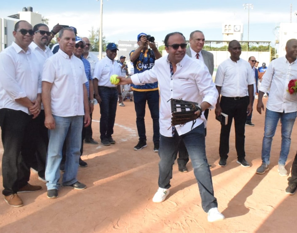 Aduanas y Seproi ganan en apertura torneo gubernamental de softbol – El ...