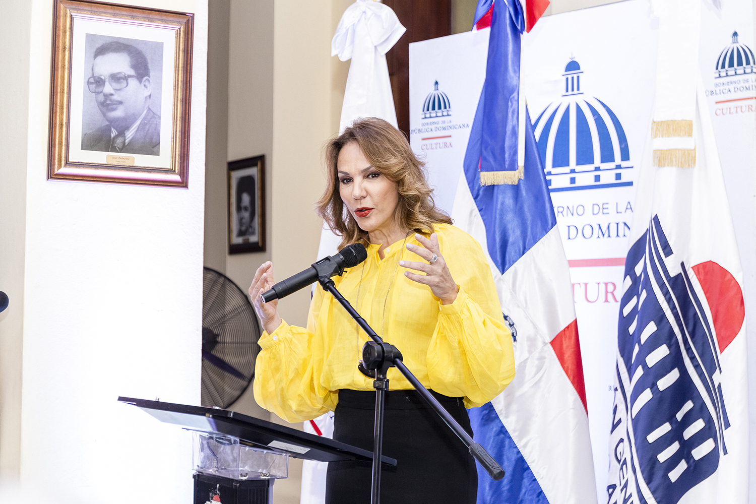 Ministerio de Cultura otorga reconocimiento al arquitecto Cuqui Batista ...