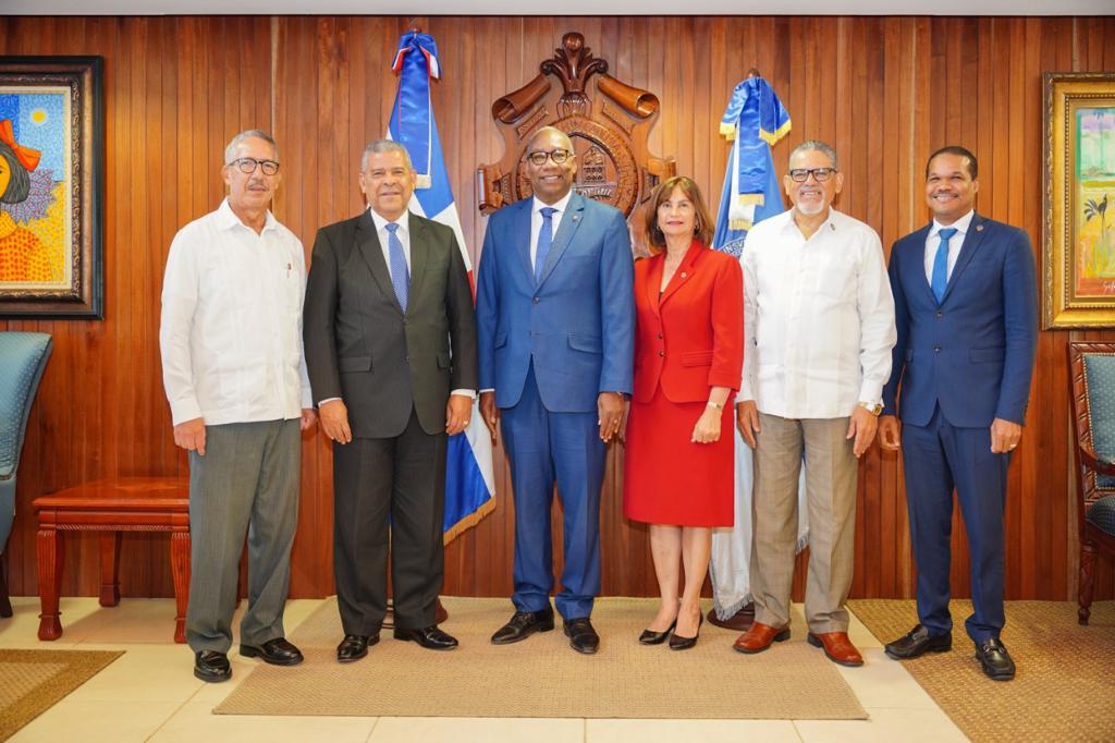 Editrudis Beltrán agradece respaldo del MAP a la UASD – El Nuevo Diario ...