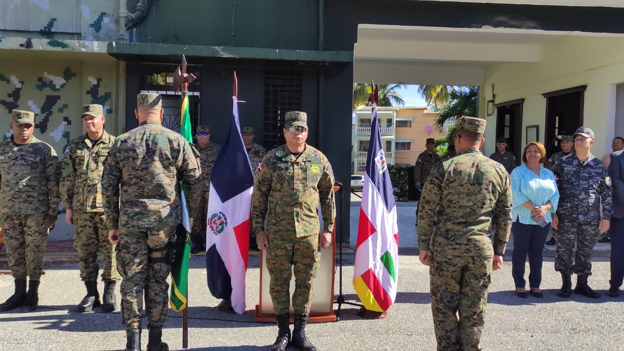 Subcomandante posesiona coronel en la Tercera Brigada del Ejército – El ...