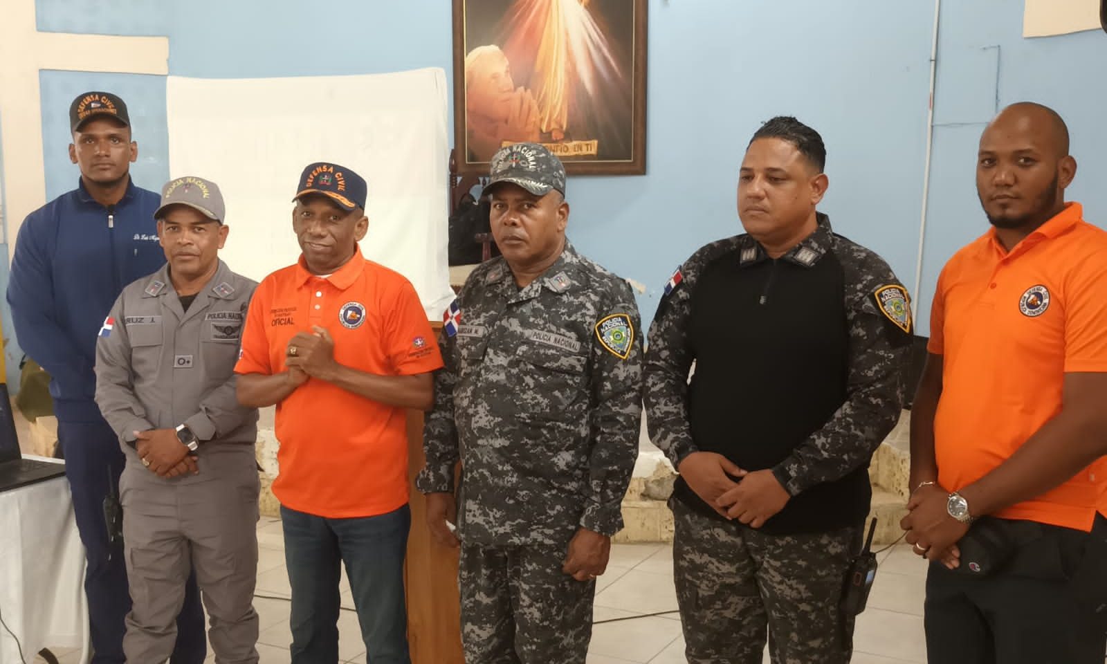 Defensa Civil imparte talleres de primeros auxilios a miembros de la PN ...