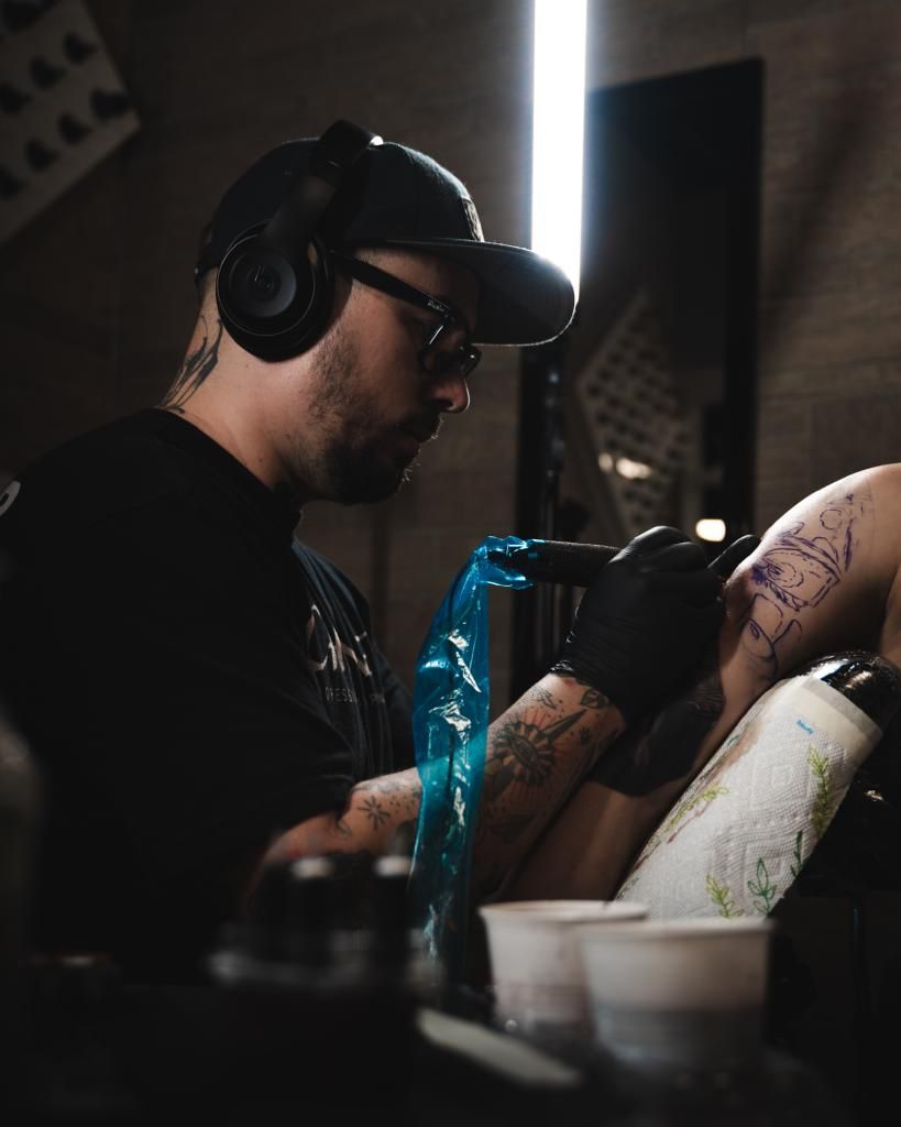 Tatuador victor_artgarcia plasma su arte a reconocidos artistas – El ...