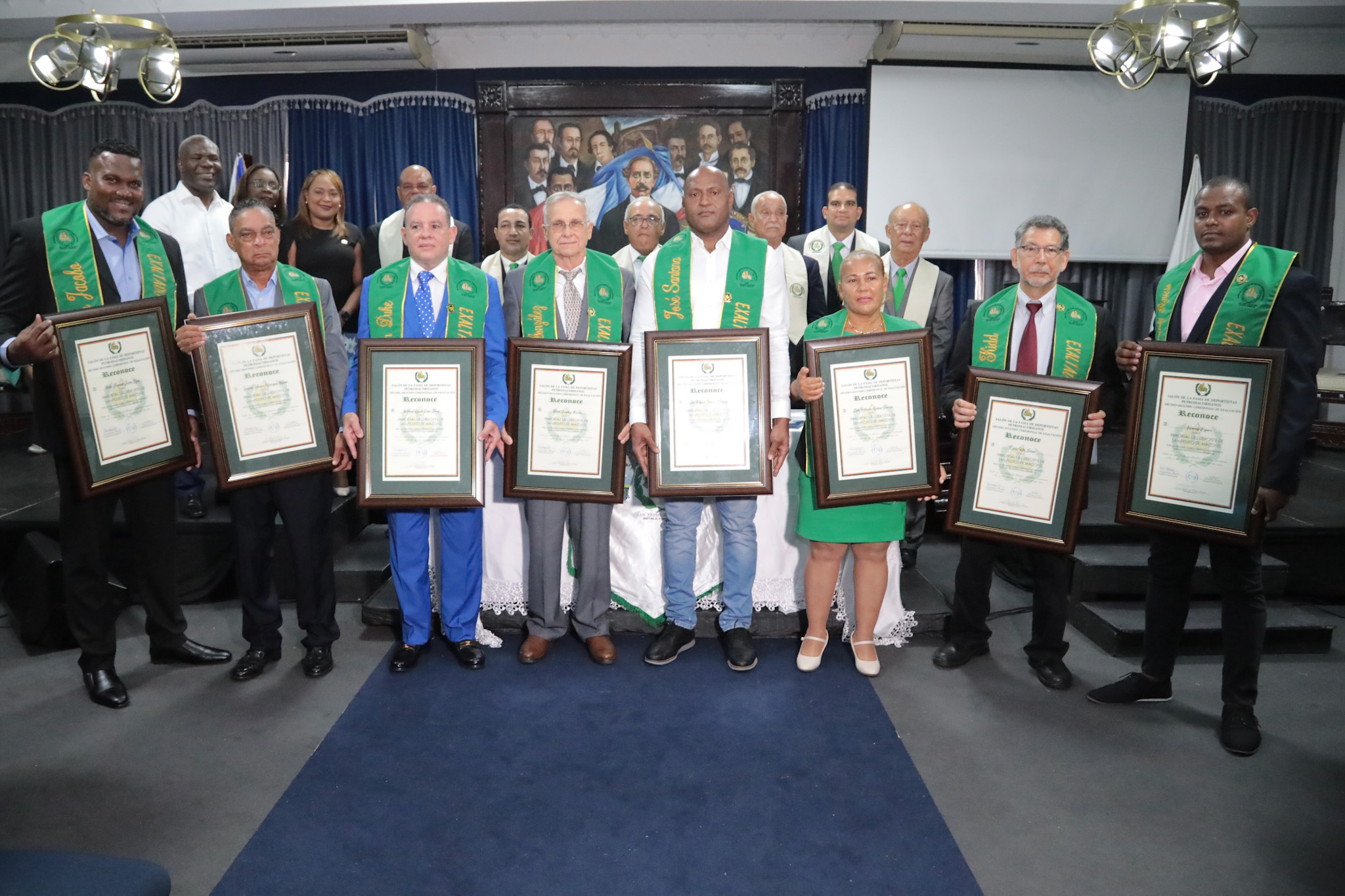 Peguero, Jacobo, Santana, Mercedes, González y Henríquez, Kidd y Duke ...