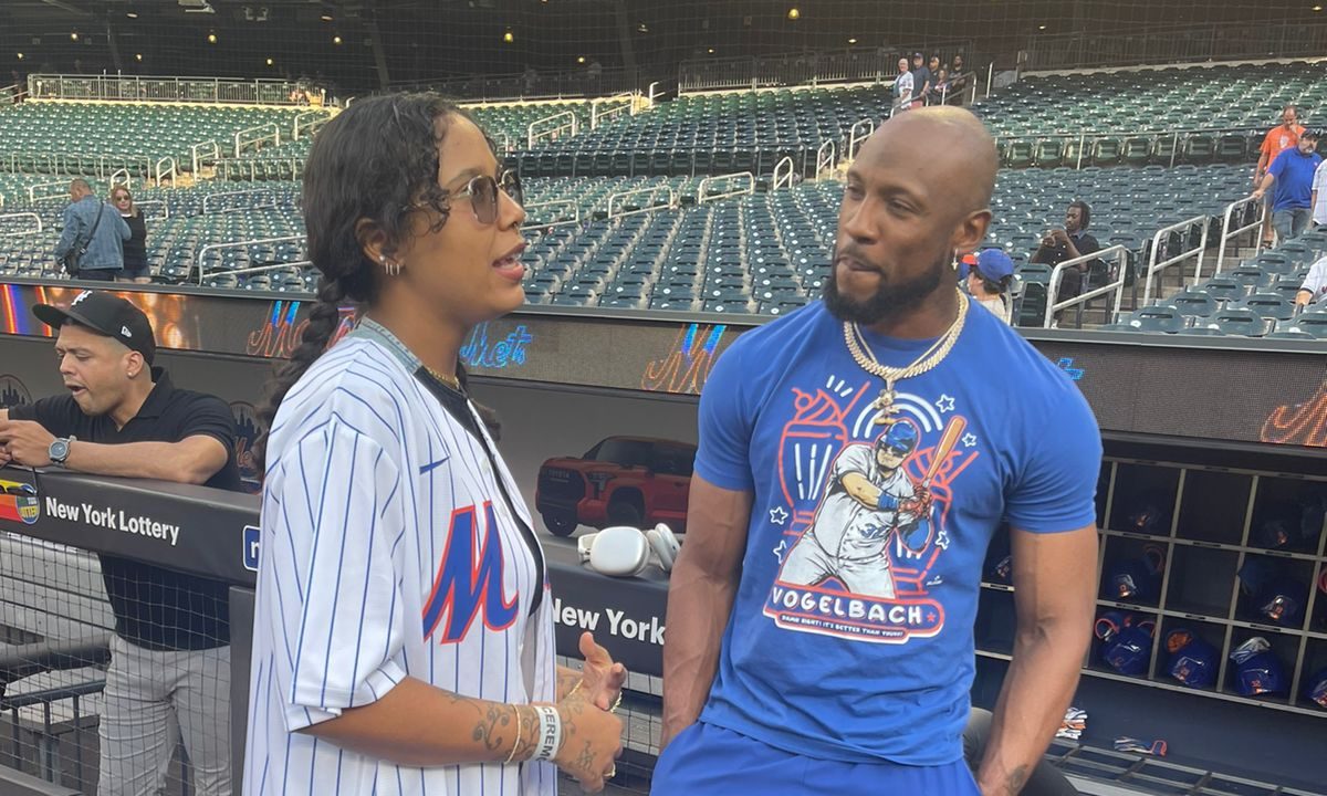 Laura Bonelly califica de impropio Tokischa lance primera bola en ...