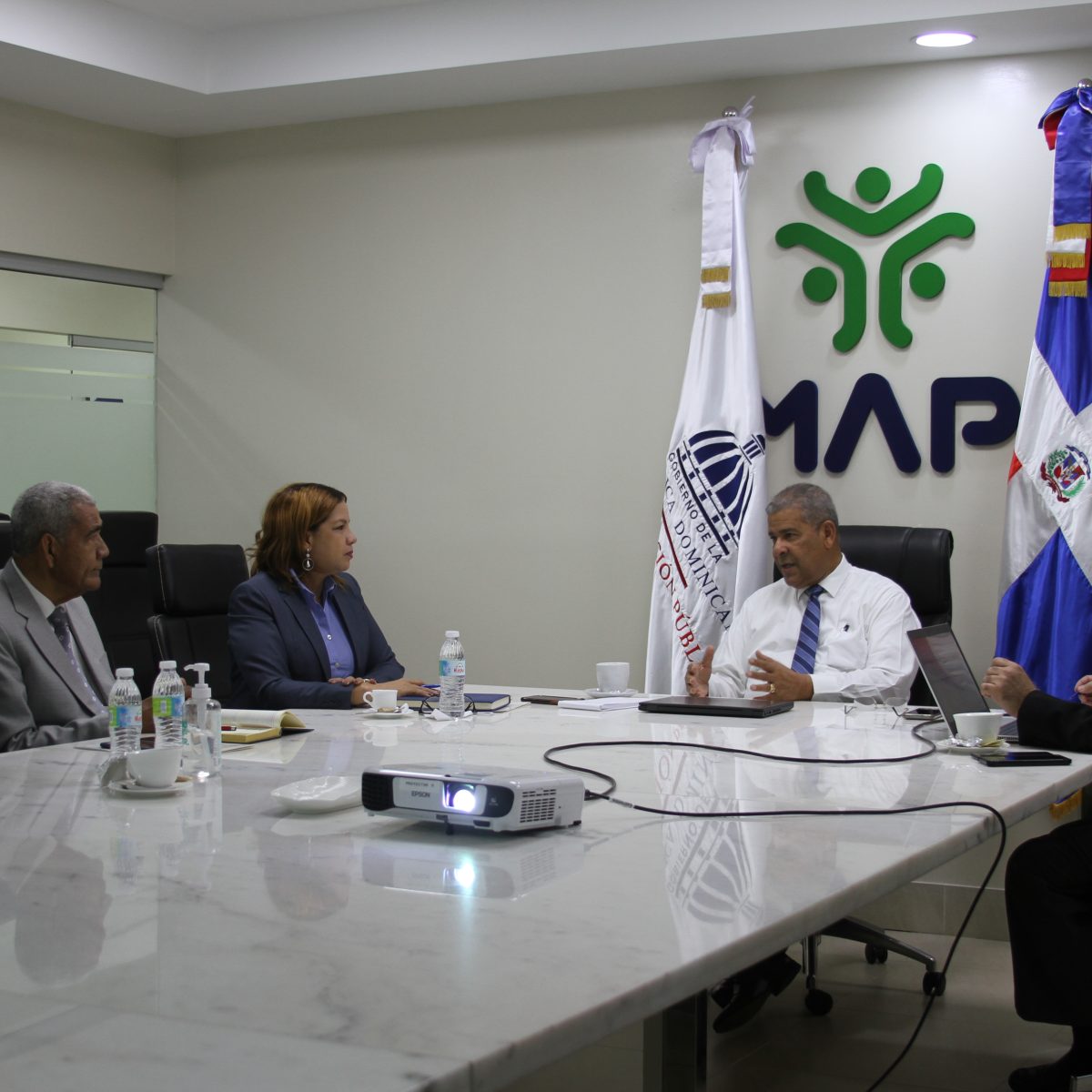 MAP y UASD sostienen reunión para revisar nómina administrativa de la ...