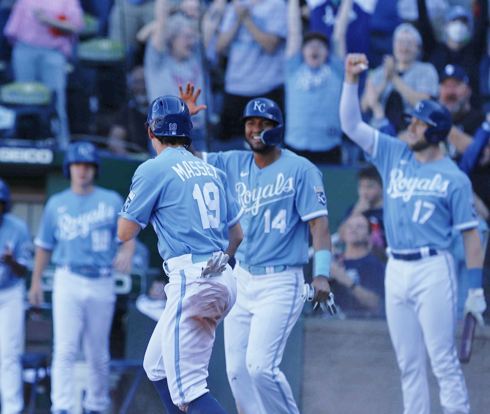 Los Reales de Kansas City ganan con una remontada de película Los Reales de Kansas City ganan con una remontada de película
