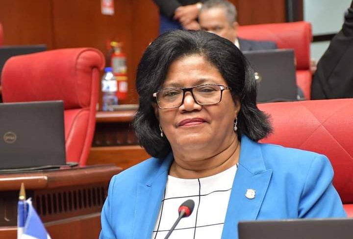 Senadora Melania Salvador llama a la moderación y al comedimiento en el ...