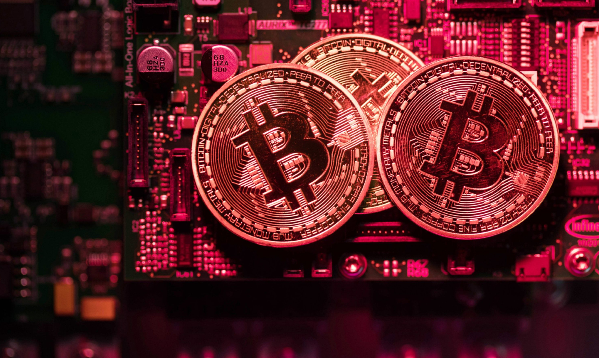 Minado de bitcoin será más eficiente en unos años; aumenta un 23% en 2022