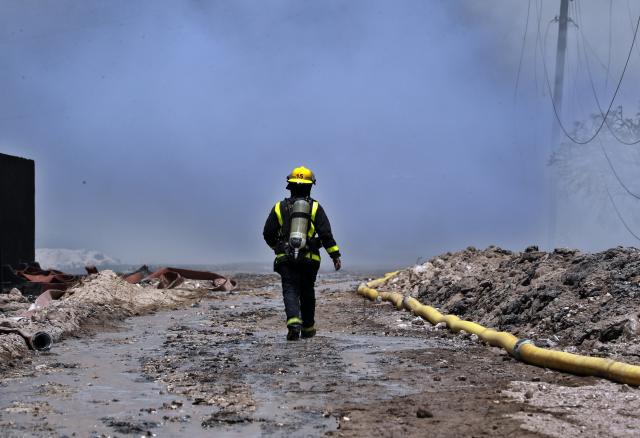 Dan el alta al último hospitalizado por el peor incendio industrial en ...
